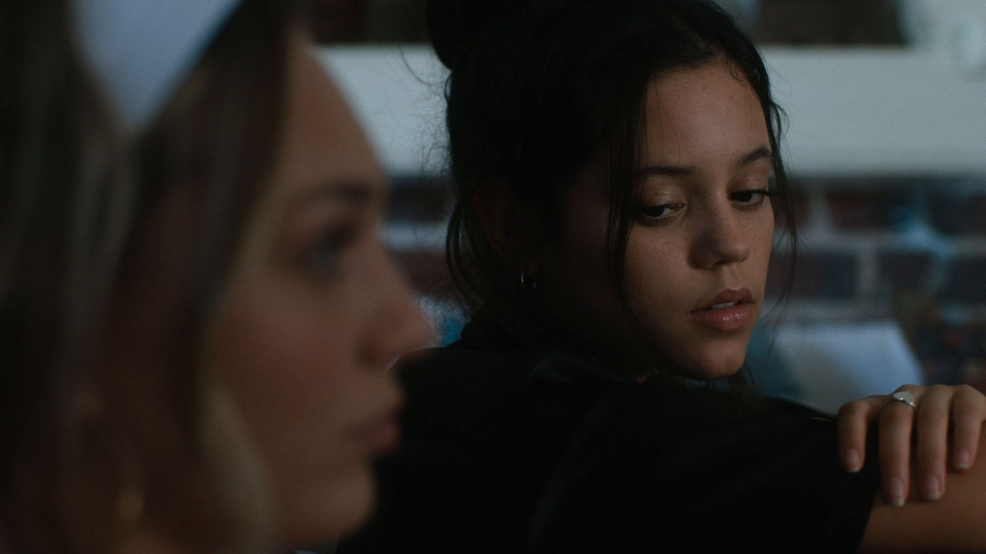 Screen Captures - 0781 - Jenna Ortega World - Photo Gallery