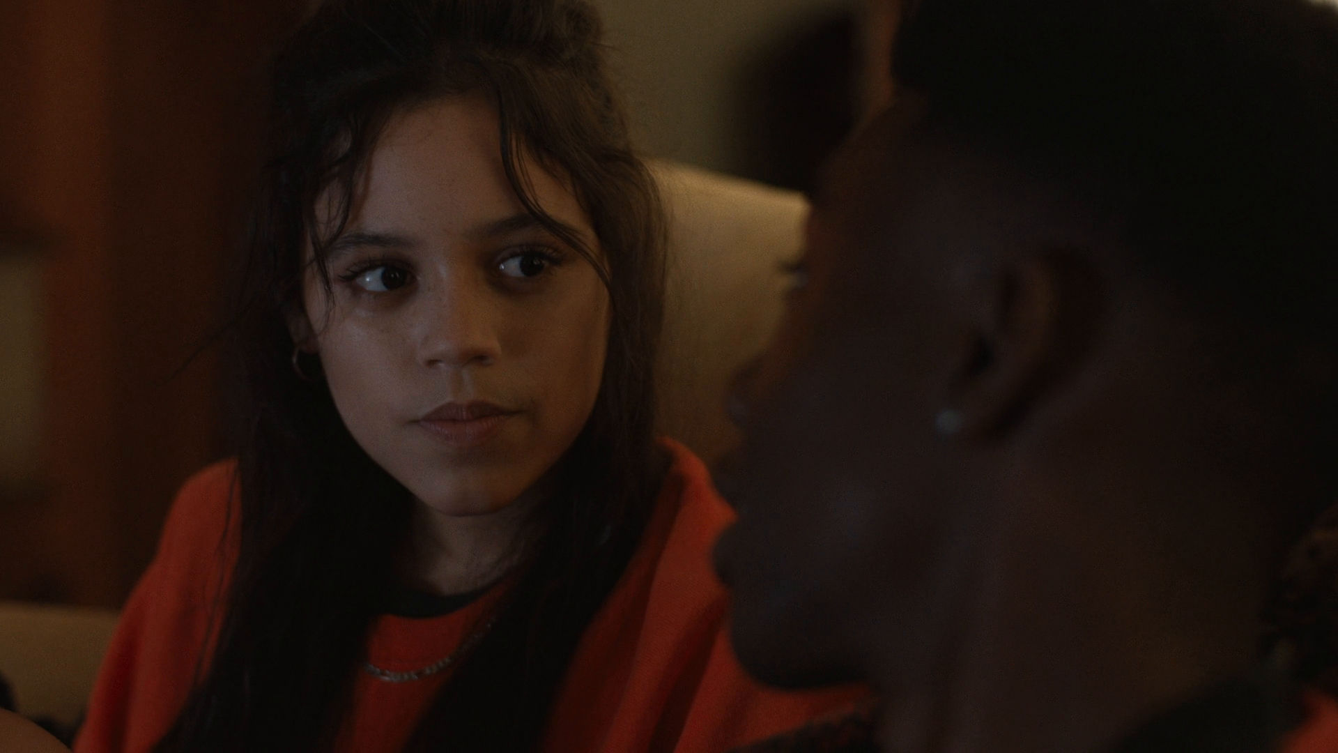 Screen Captures - 1181 - Jenna Ortega World - Photo Gallery