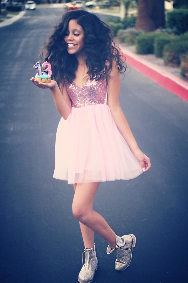 Session 15 - 001 - Jenna Ortega World - Photo Gallery