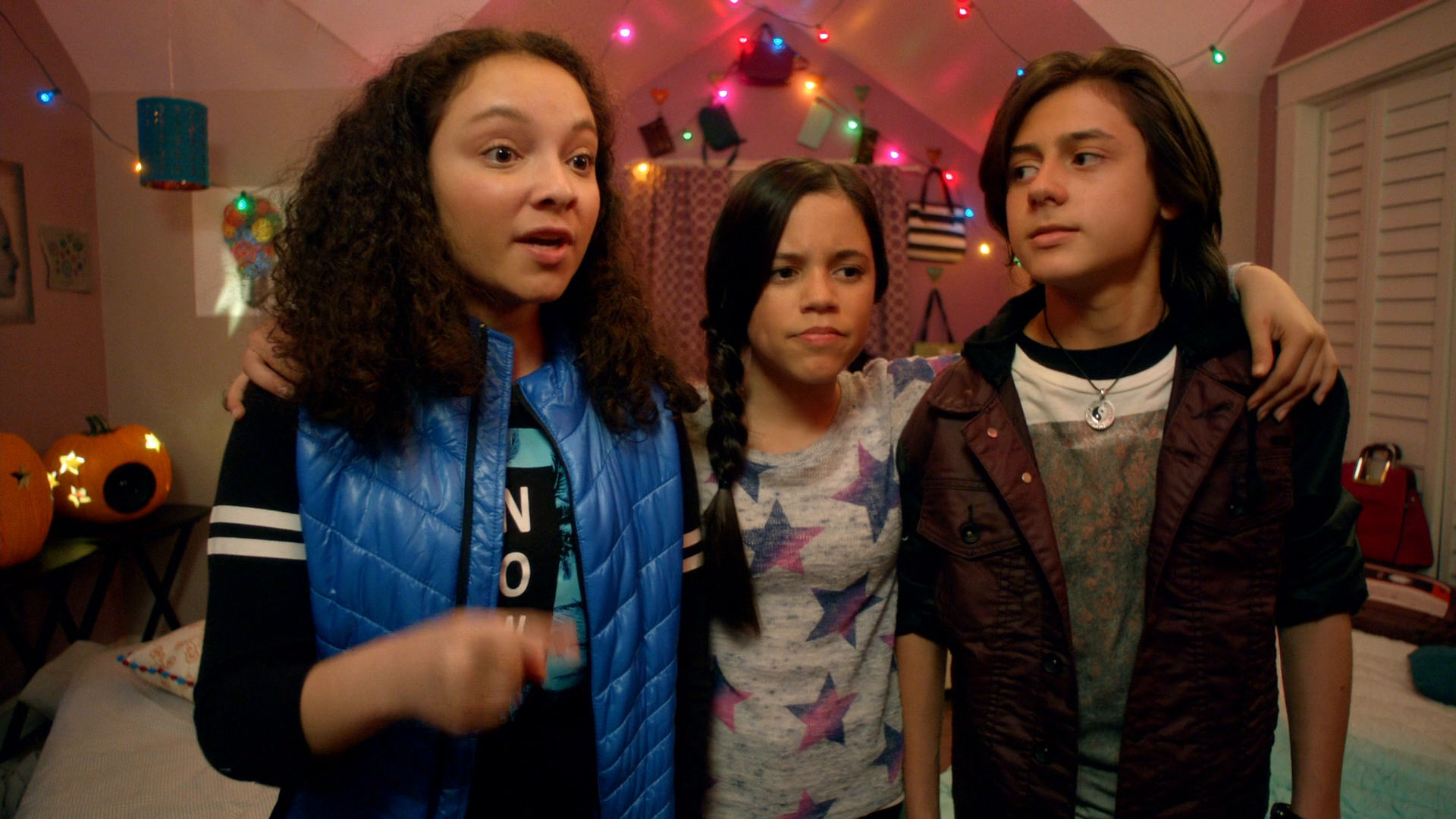1.08 - Stuck in Harley's Comet - 283 - Jenna Ortega World - Photo Gallery