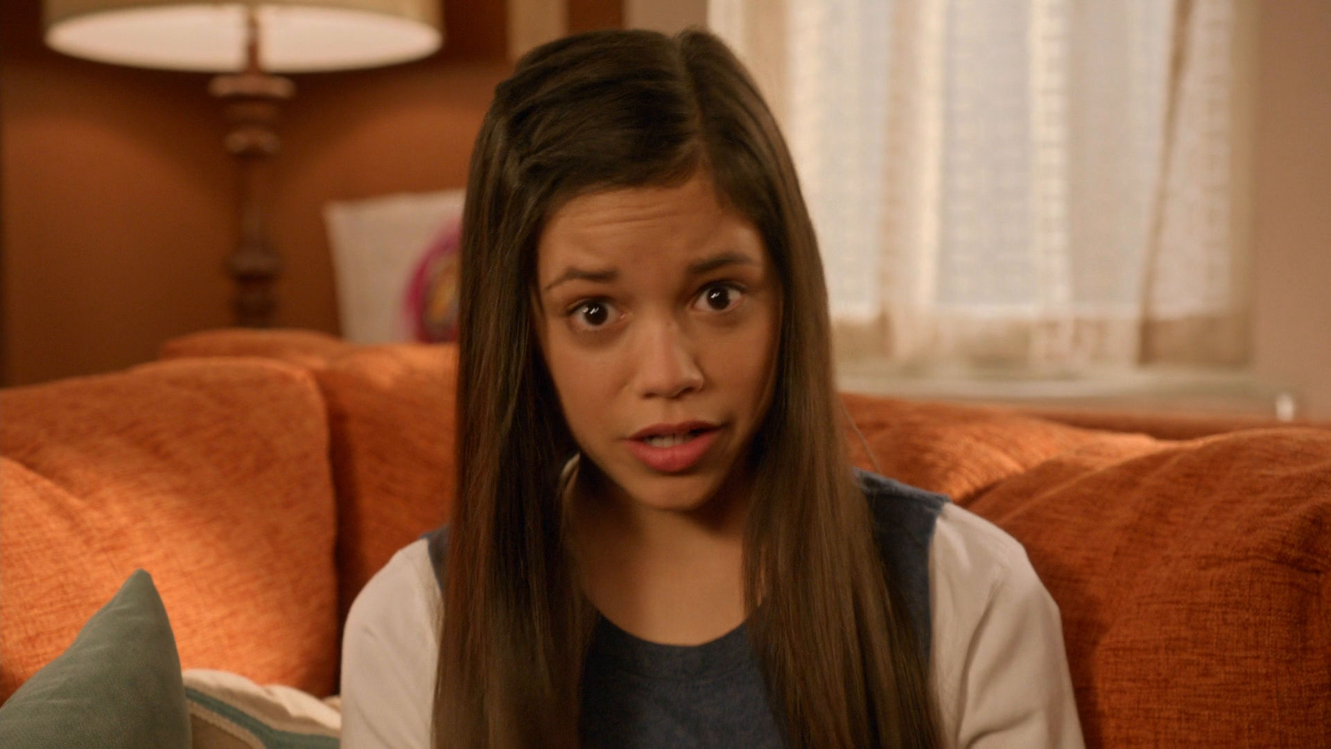 2.14 - Stuck in a New Room - 144 - Jenna Ortega World - Photo Gallery